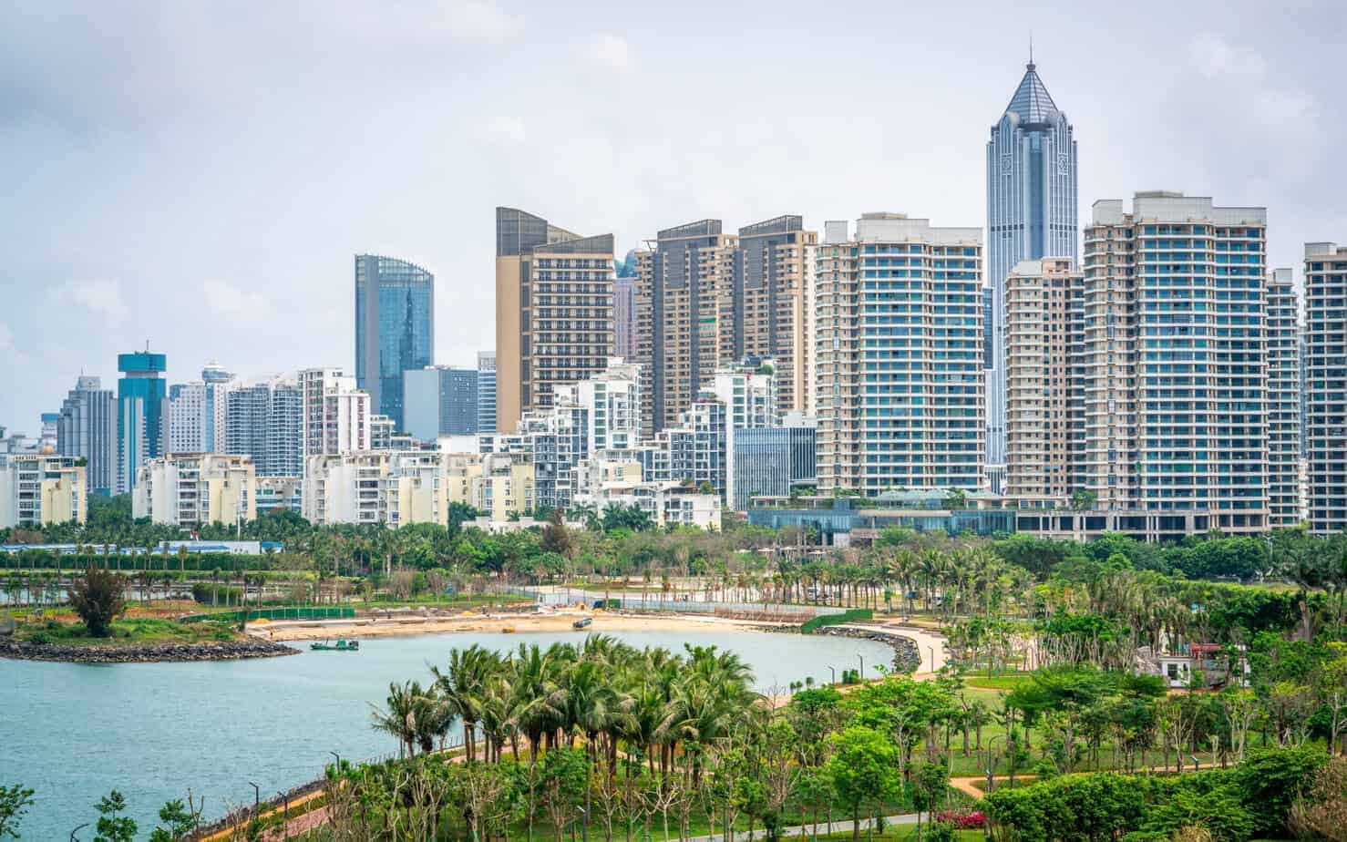 Hainan Accelerates Free Trade Port Development with Customs by 2025